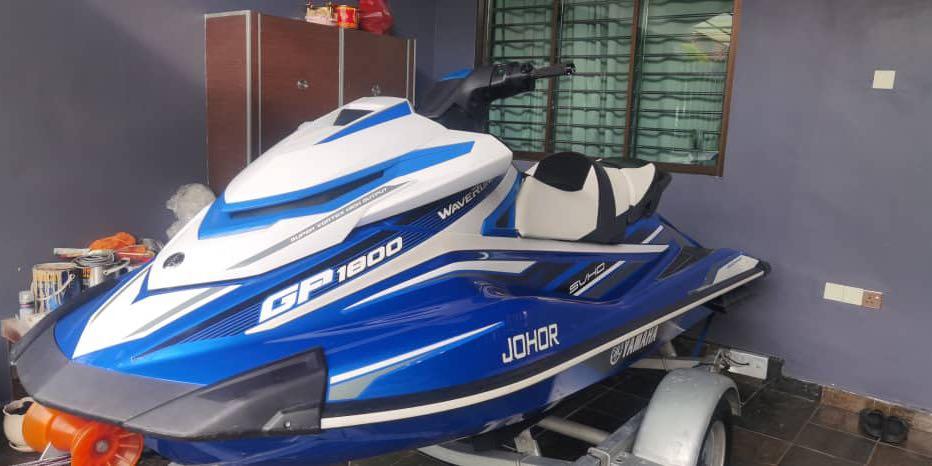 Yamaha Waverunner Gp1800 jetski, Motorbikes on Carousell