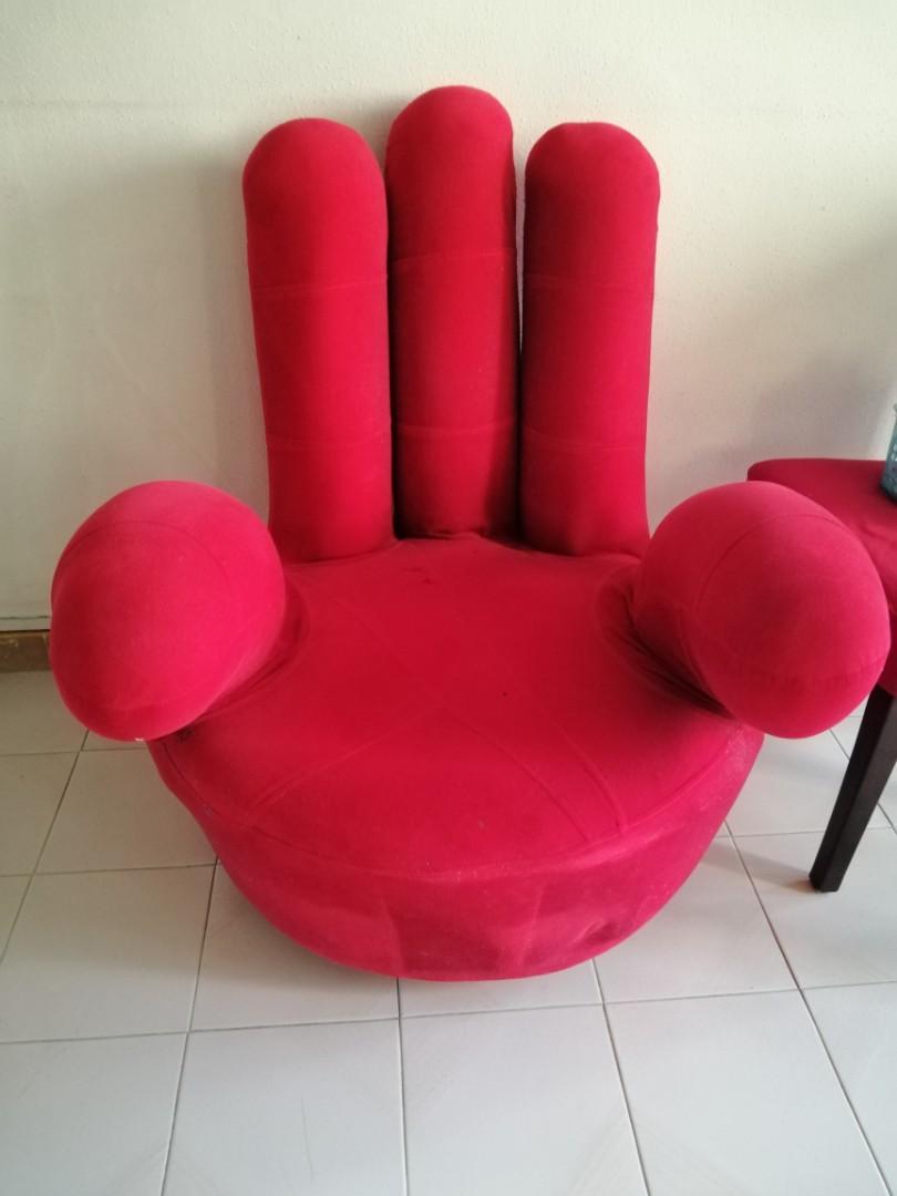 Finger chair, Furniture & Home Living, Furniture, Chairs on Carousell