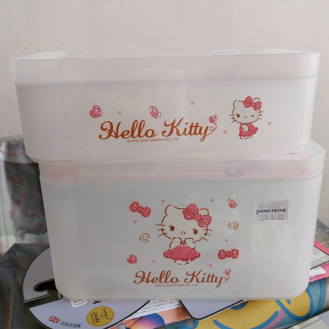 (RESERVED) Hello Kitty Stackable Plastic Storage Box with Lid ...
