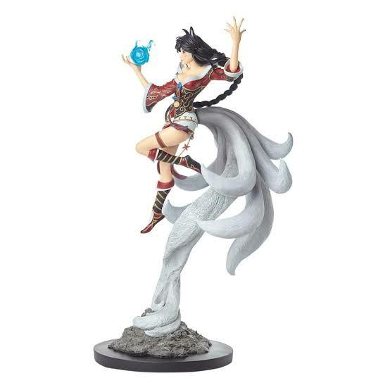 League of Legends Ahri Official Statue LoL, Hobbies & Toys, Toys ...
