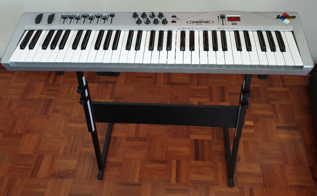 M-Audio Radium 61 Midi Keyboard Controller, Hobbies & Toys, Music ...