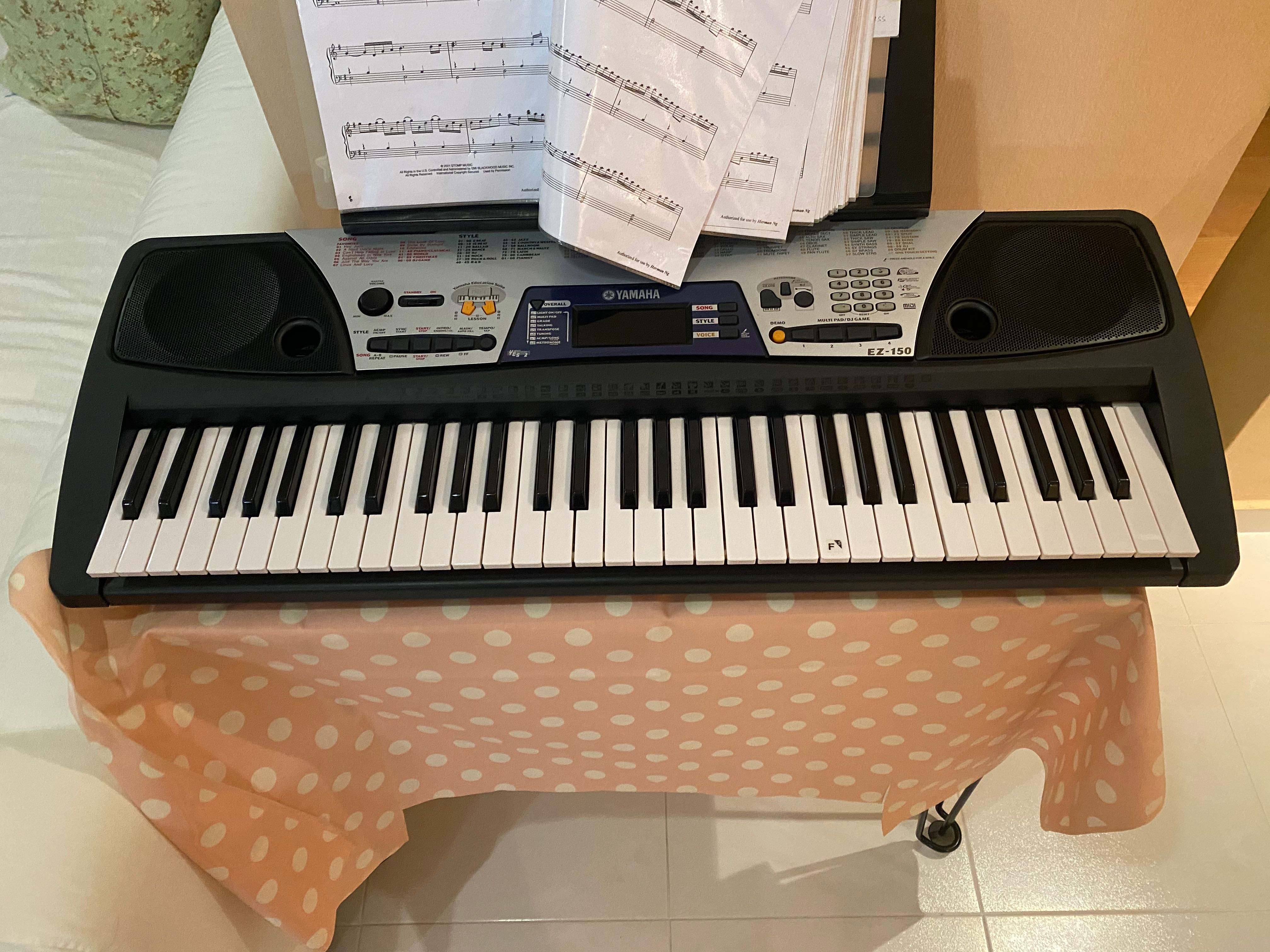 Yamaha Electronic Keyboard EZ-150, Hobbies & Toys, Music & Media ...