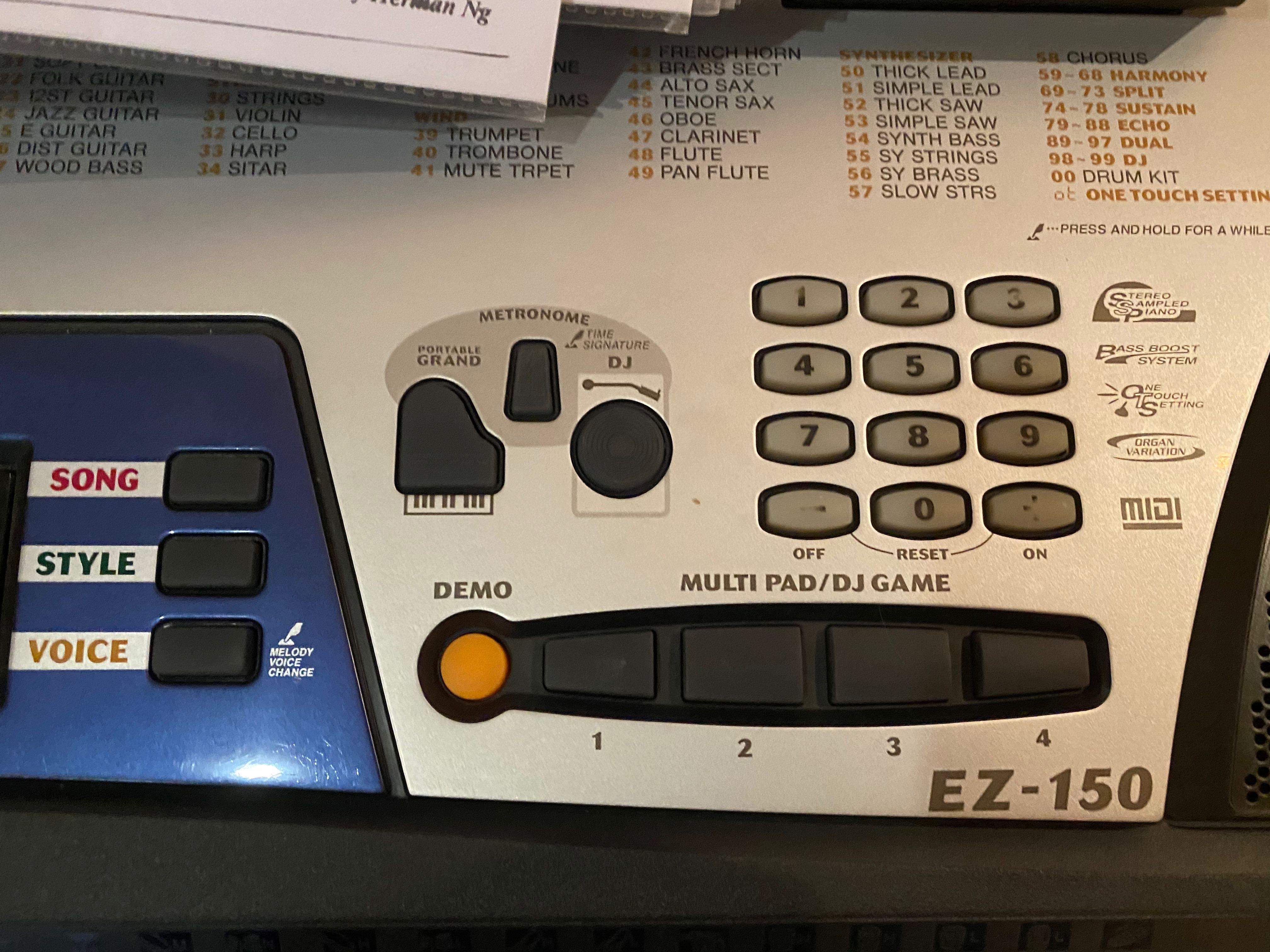 Yamaha Electronic Keyboard EZ-150, Hobbies & Toys, Music & Media ...