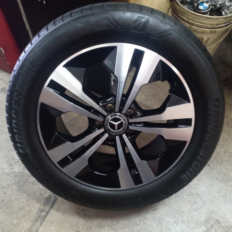 OPFFER: 18" Mercedes Benz Original rims & T001 (RFT) tyres, Car Accessories, Tyres & Rims on ...