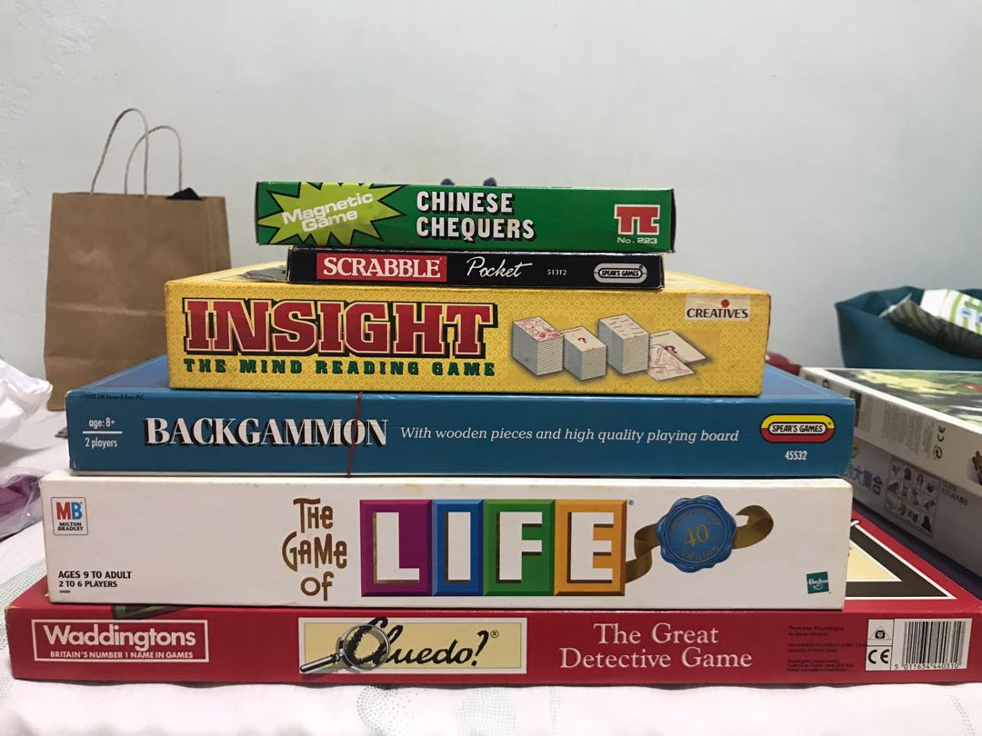 Assortment of board games- scrabble, insight, chinese chequers ...