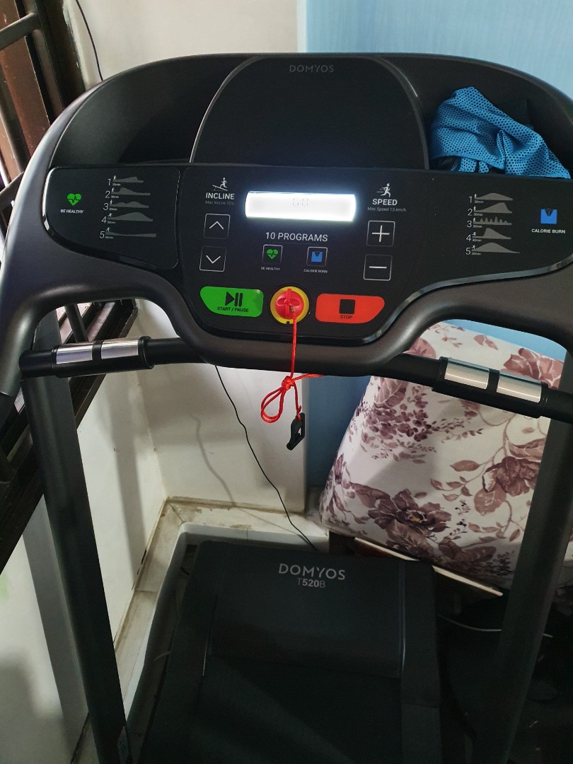 DOMYOS treadmill, Sports Equipment, Exercise & Fitness, Cardio ...