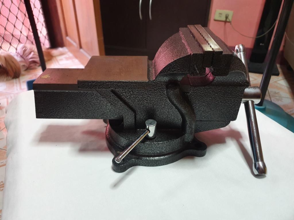 Mastercraft Vise with Swivel Base, Commercial & Industrial ...