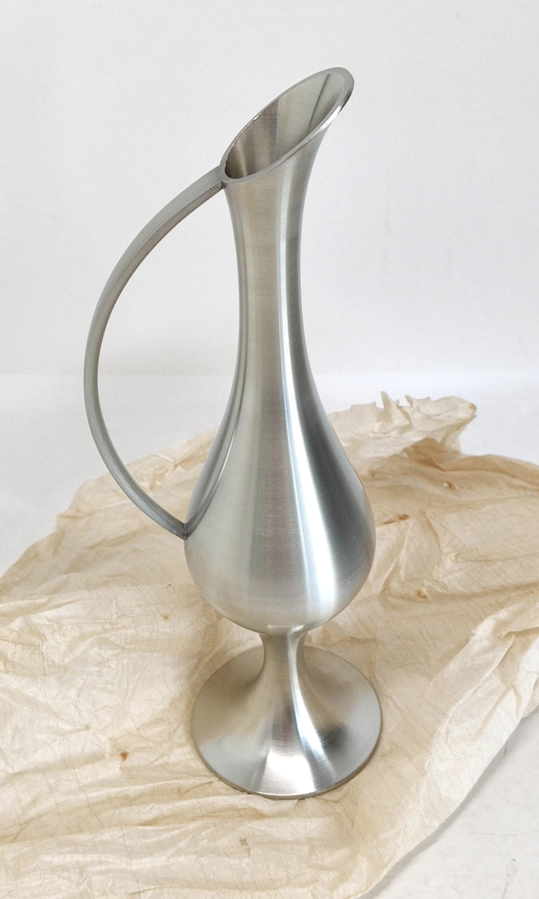 Merlion pewter display vase pitcher with handle Singapore tourist ...