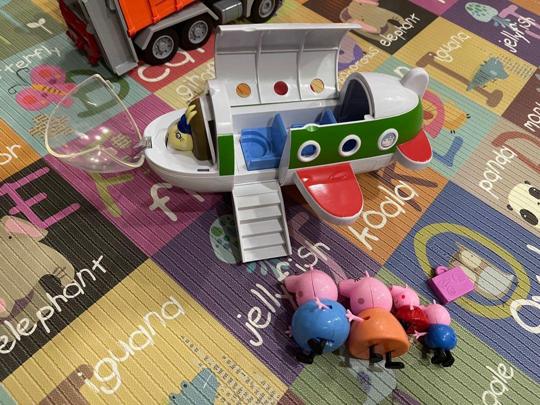 Peppa Pig Aeroplane with figurine, Hobbies & Toys, Toys & Games on ...