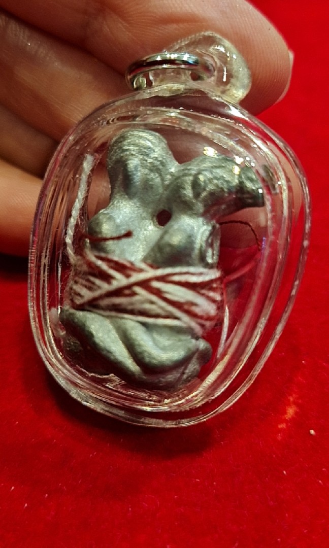 Thai amulet innku yinthong Por Noyton, Hobbies & Toys, Memorabilia ...