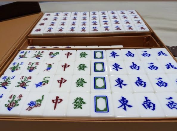 A2 Silver/White Mahjong Set , Everything Else on Carousell