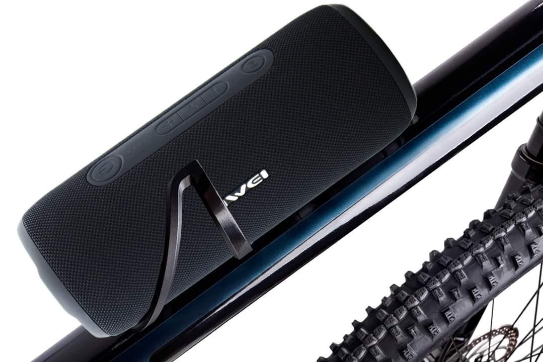 AWEI Y669 speaker, Audio, Soundbars, Speakers & Amplifiers on Carousell