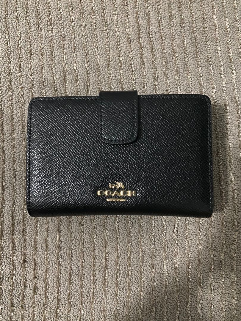coach black wallet, Women's Fashion, Bags & Wallets, Wallets & Card ...