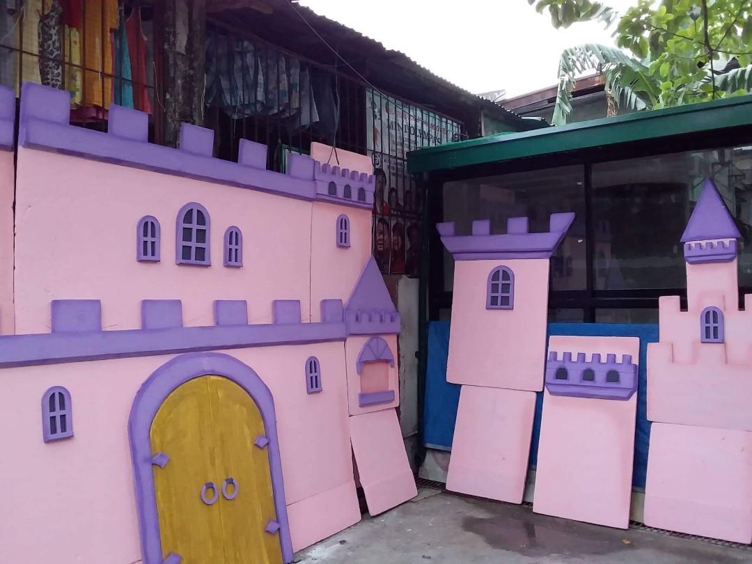 FOR SALE: DISNEY PRINCESS WITH CASTLE STYRO BACKDROP, Hobbies & Toys ...