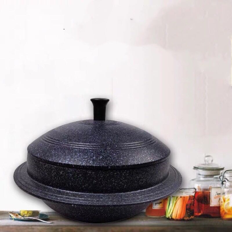 Korean Cast Iron Traditional Cooking Pot with lid, Gamasot., Furniture ...