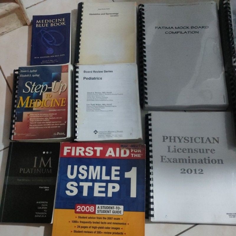 MEDICINE PLE REVIEWER 10 BOOKS FOR 300, Hobbies & Toys, Books ...