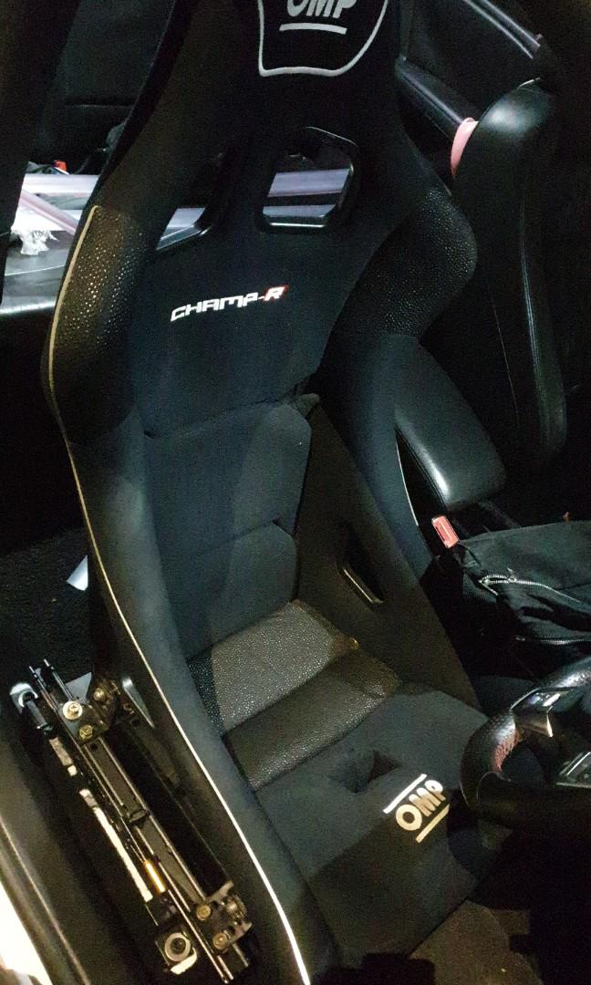 OMP Champ R full bucket seat mk6 roc, Car Accessories, Accessories on Carousell