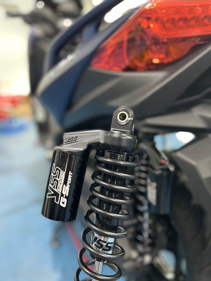 Xmax Yss g-sport (all black edition), Motorcycles, Motorcycle ...