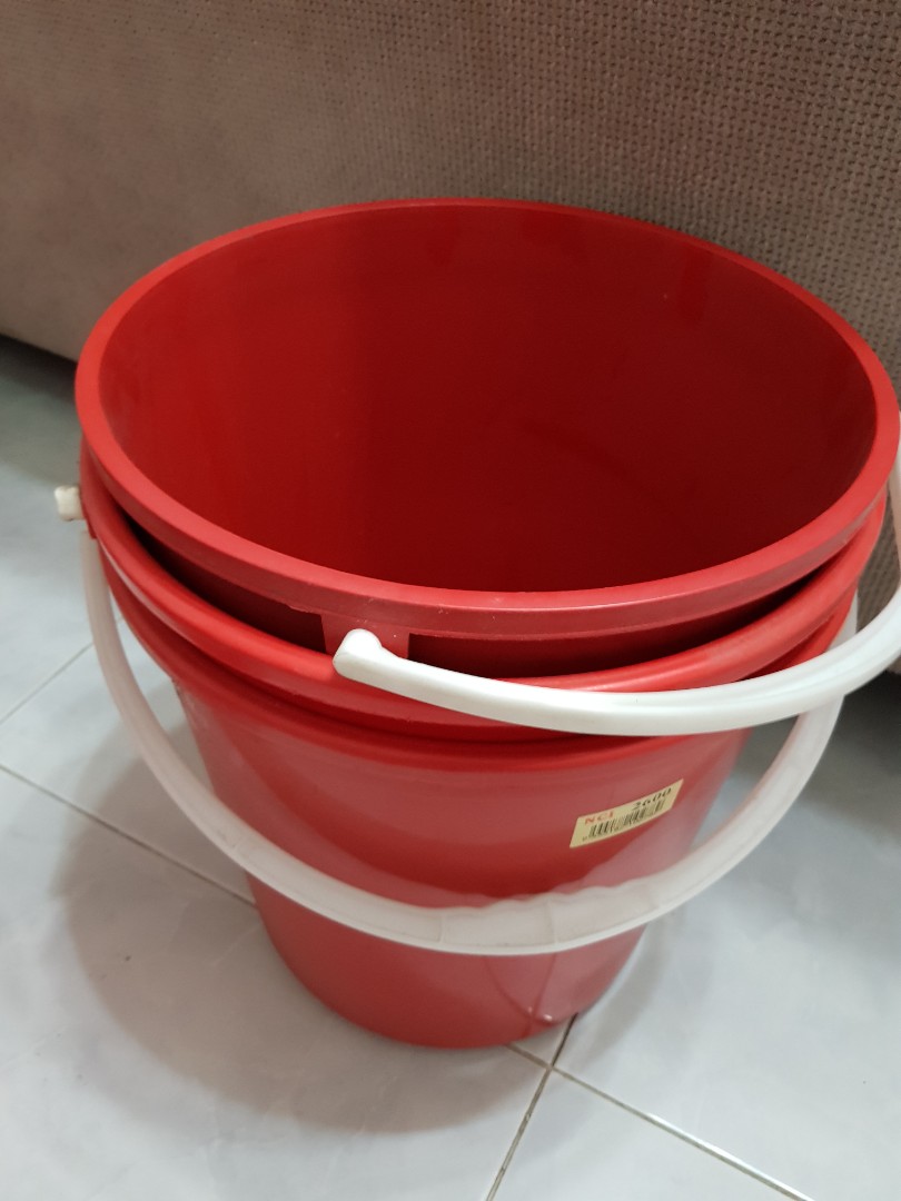 Brand new pail, Everything Else on Carousell