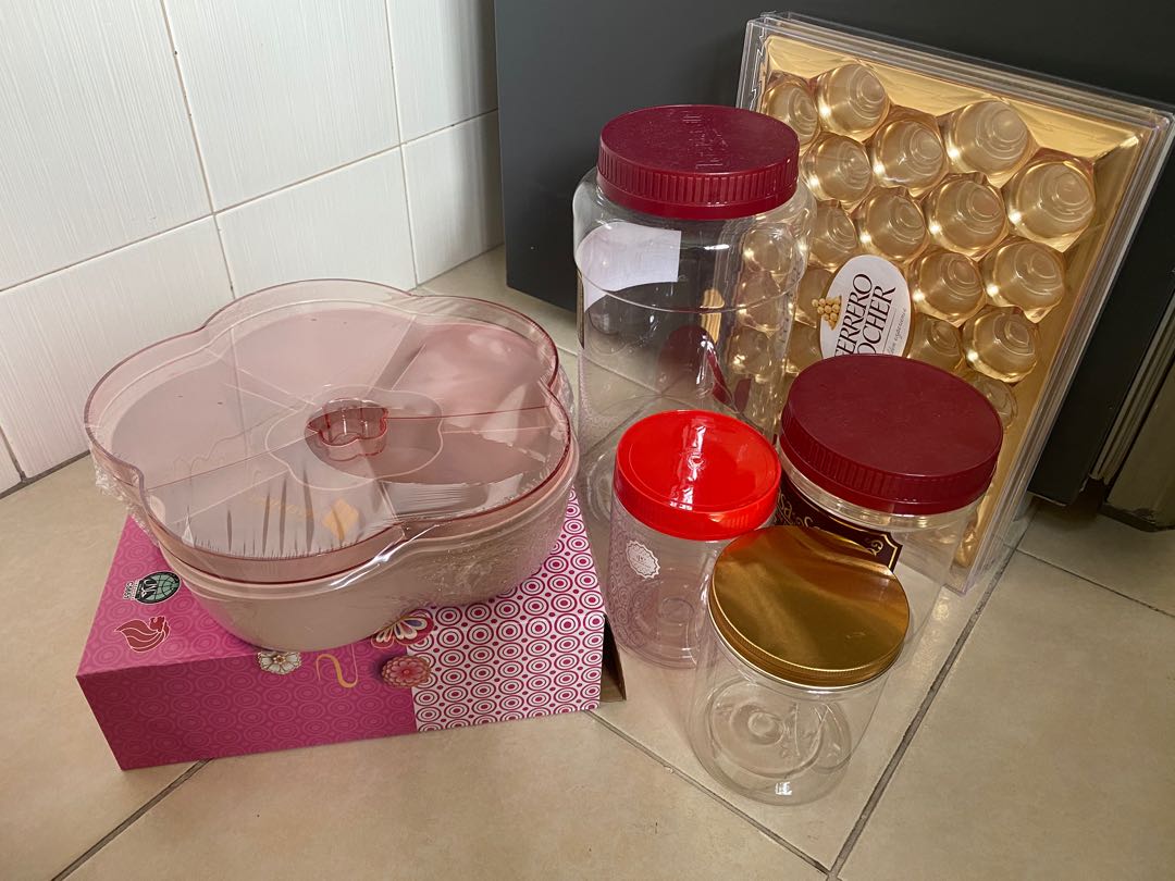 Containers and tupperware, Everything Else on Carousell