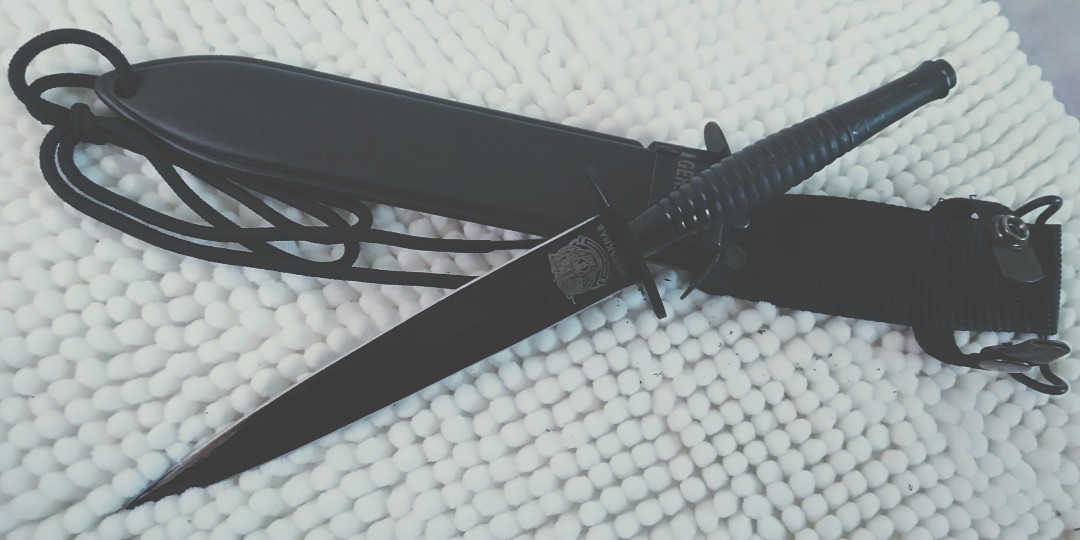 Dagger Komando, Everything Else, Others on Carousell