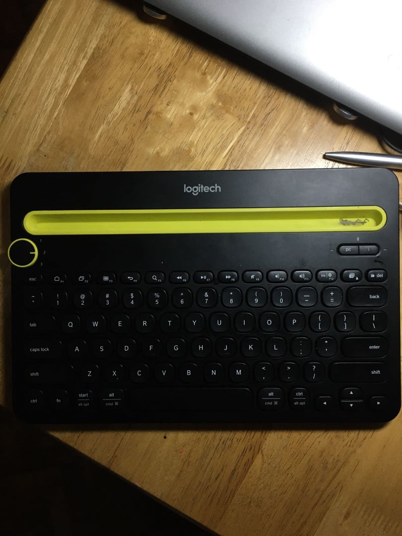 Logitech Wireless Keyboard Computers Tech Parts Accessories Computer Keyboard On Carousell