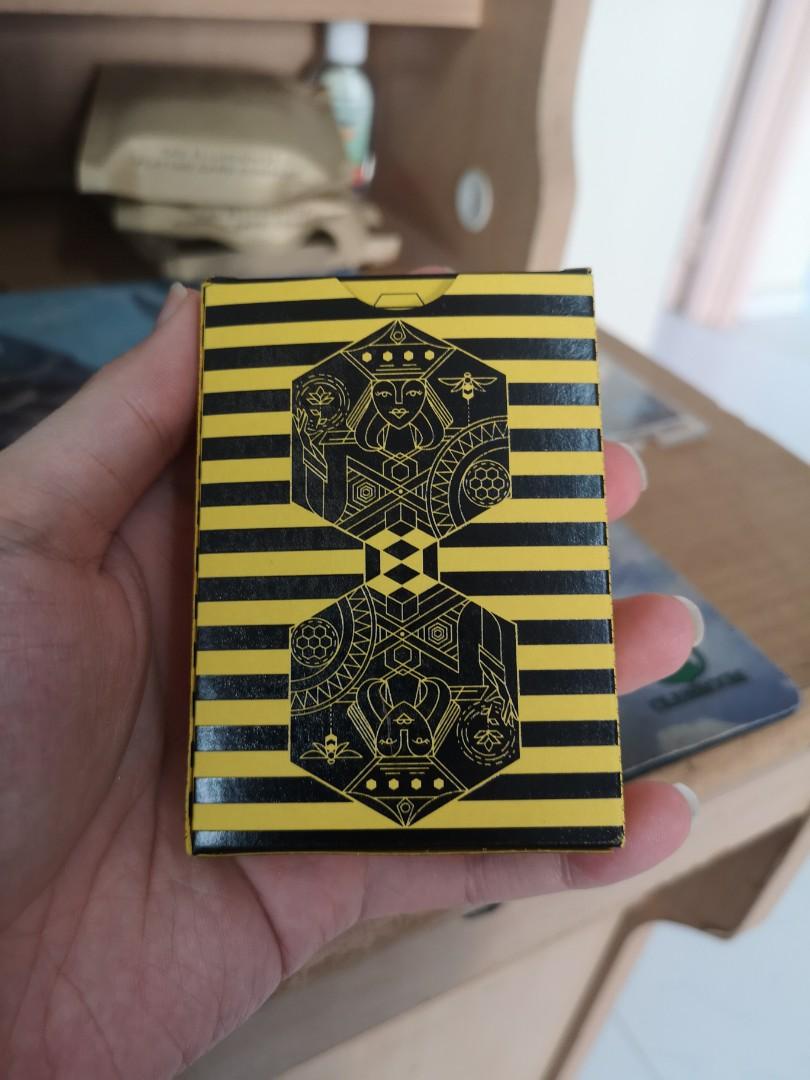 Queen Bee Playing Card, Hobbies & Toys, Toys & Games on Carousell