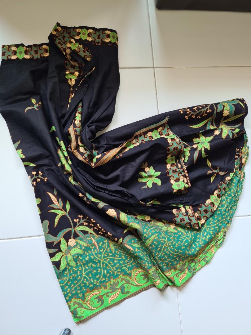 Batik Wrap skirt, Women's Fashion, Bottoms, Skirts on Carousell