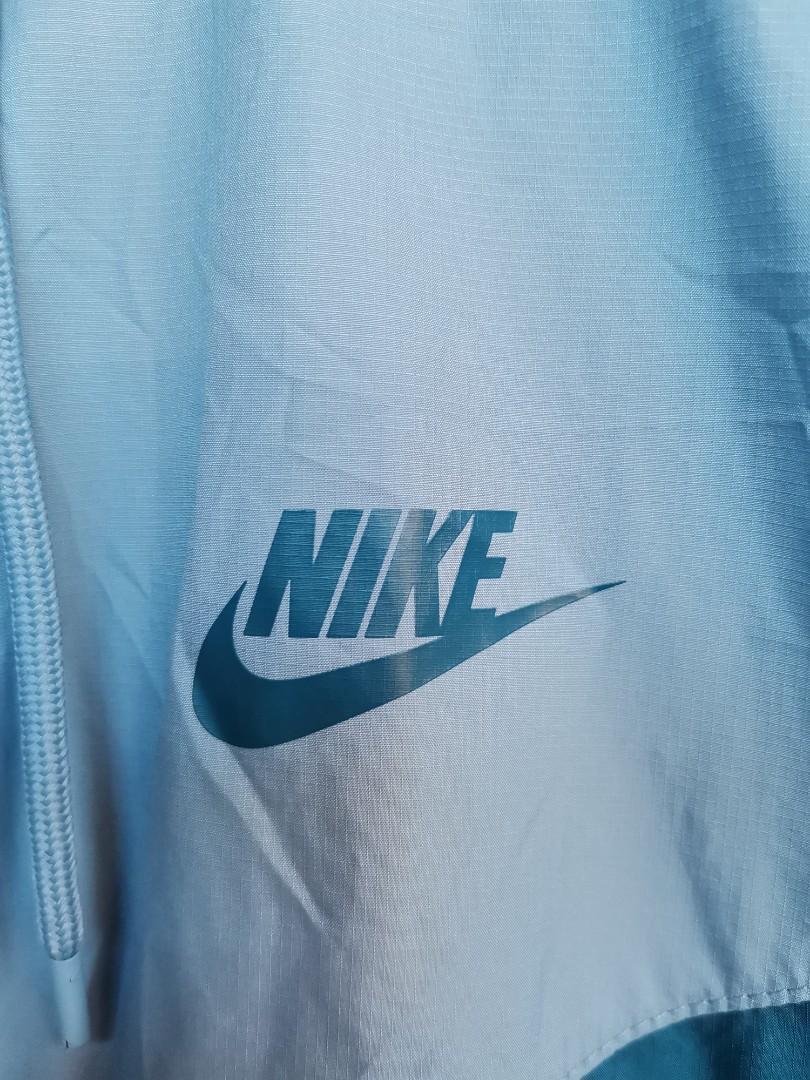 nike red tag, Men's Fashion, Activewear on Carousell