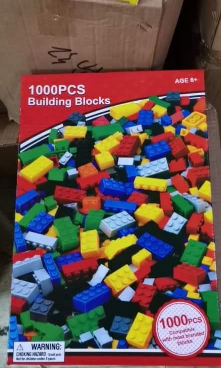 1000pcs building blocks, Hobbies & Toys, Toys & Games on Carousell