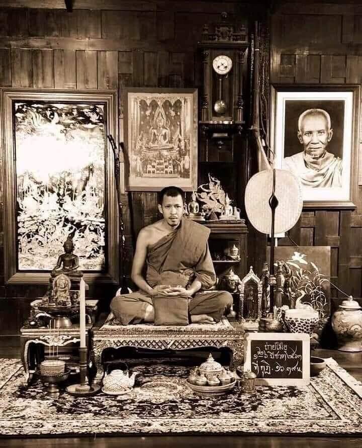 Arjan Adirek Lop Lor Bump First Batch 2563, Hobbies & Toys, Memorabilia ...