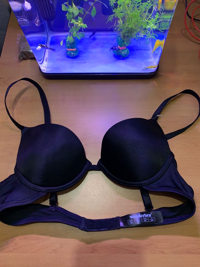 Branded Small size bra 32B, Women's Fashion, Undergarments & Loungewear ...