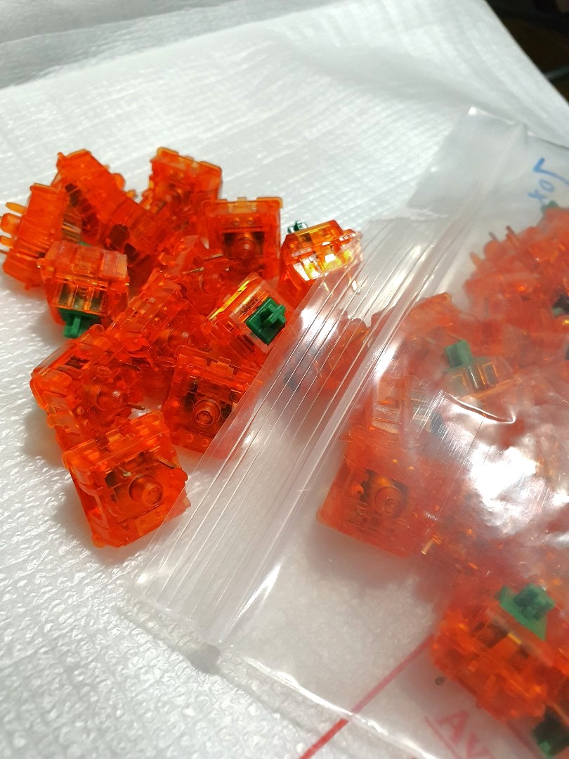 C3 Tangerine v2 Switches (67g) x70, Computers & Tech, Parts ...