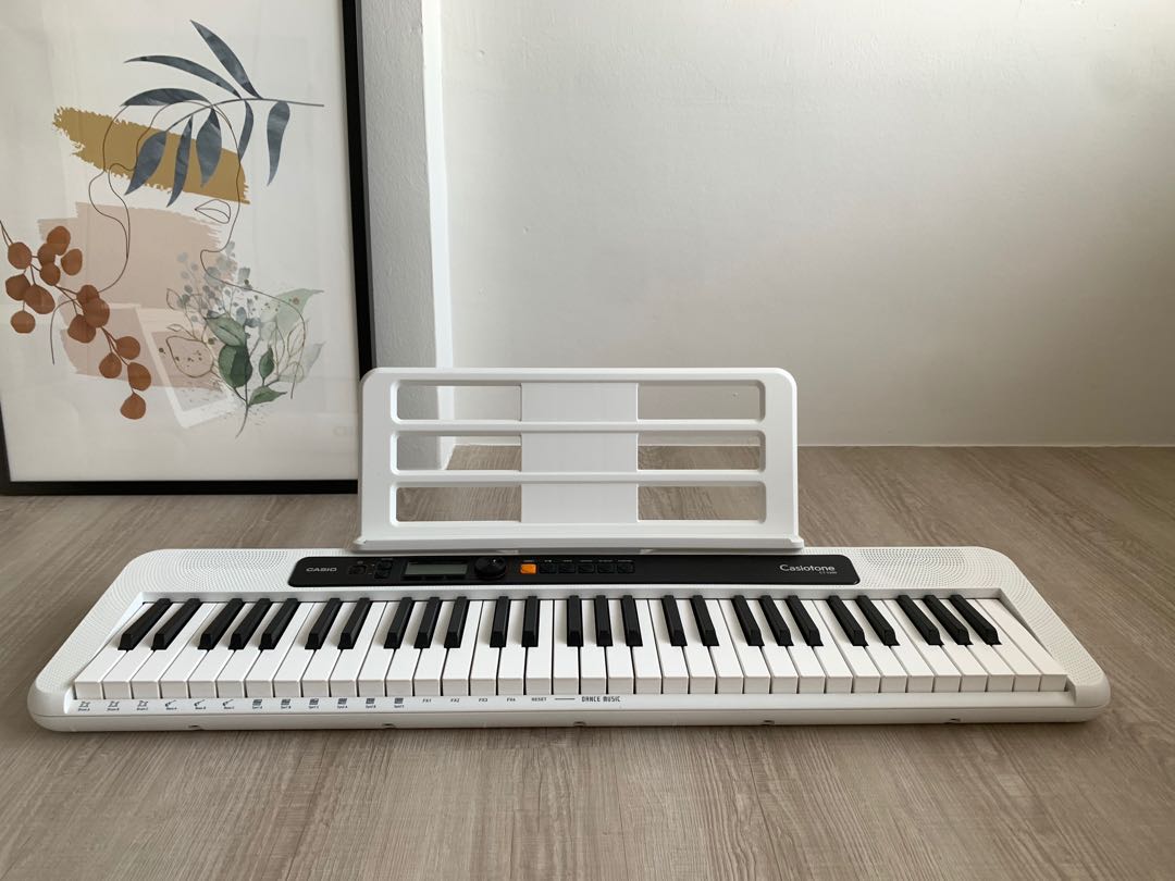 Casio CT-S200 keyboard, Hobbies & Toys, Music & Media, Musical ...