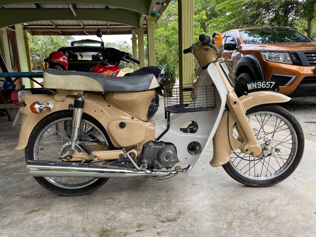 Honda C70 Plat WN, Motorbikes on Carousell