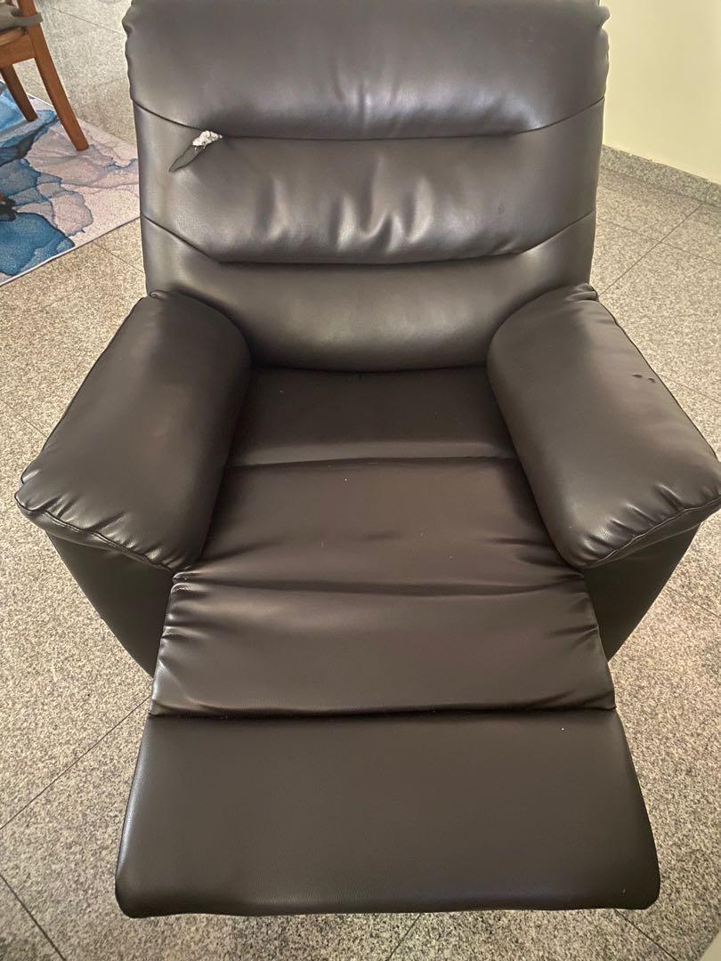 Incline Chair, Furniture, Tables & Chairs on Carousell