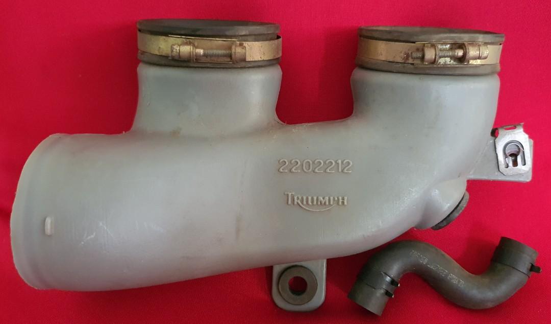 Triumph Rocket 3 Roadster oem Air Intake, Motorcycles, Motorcycle ...