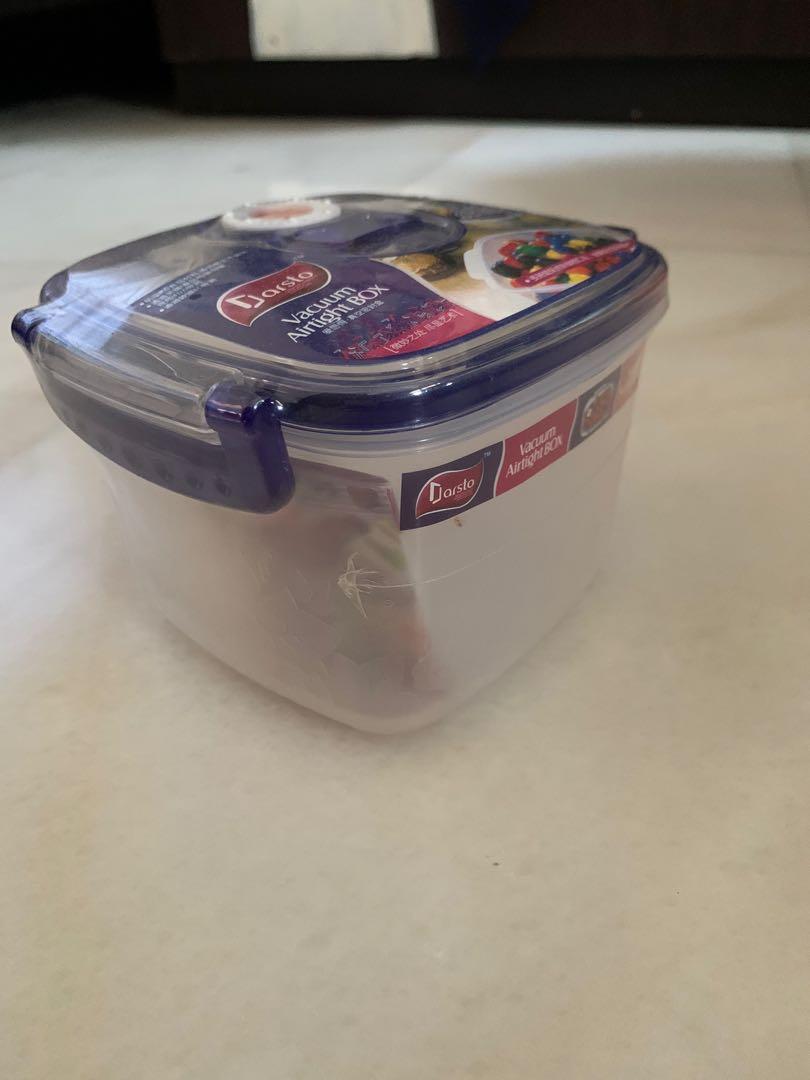Vacuum Airtight Tupperware 770ml, TV & Home Appliances, Kitchen ...