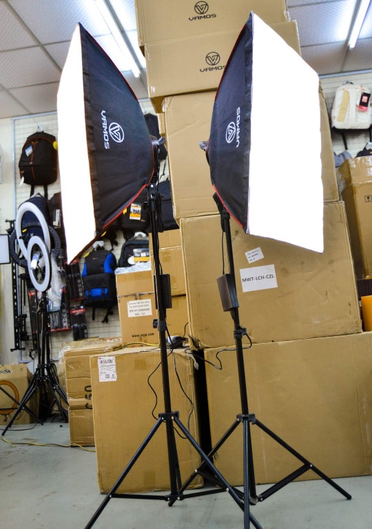 Vamos Live Pro LED Light, Photography, Photography Accessories ...