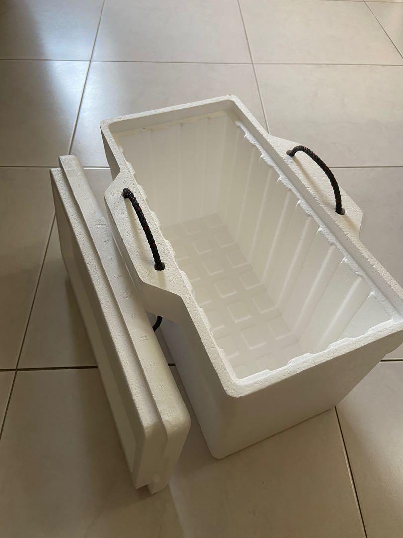 Ice Box / Styrofoam Box with handle and cover, Everything Else on Carousell