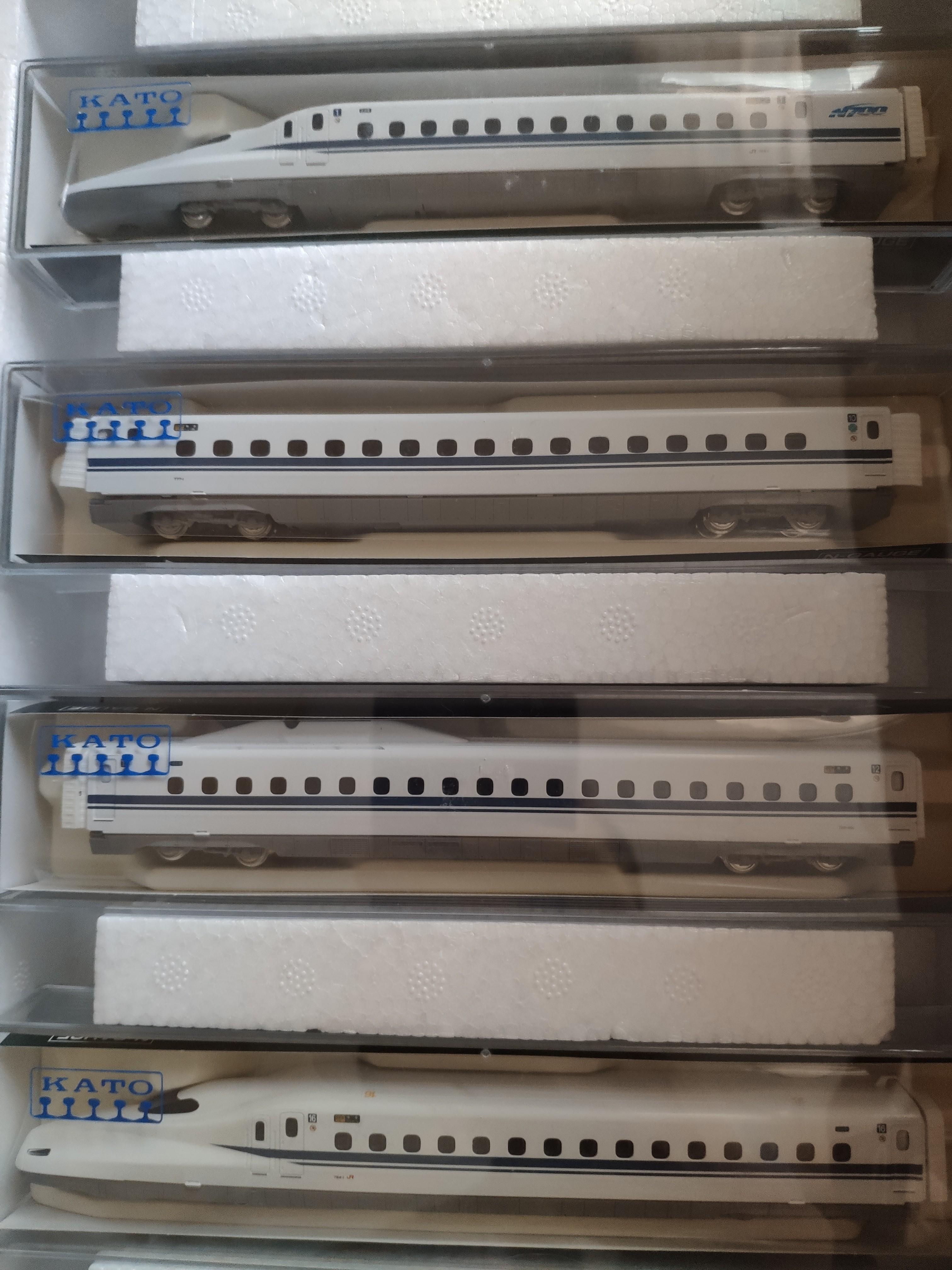 KATO SHINKANSEN N700 model train set (imported from Japan), Hobbies ...