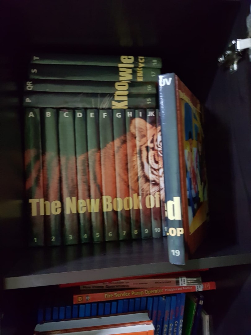 Kids encyclopedia complete set, Hobbies & Toys, Books & Magazines ...