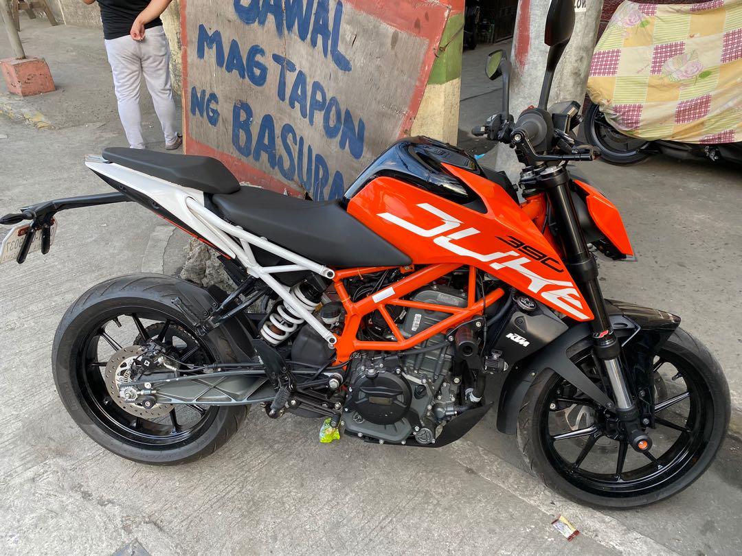 KTM duke 390 v2 2017 swap ok , Motorbikes, Motorbikes for Sale on Carousell