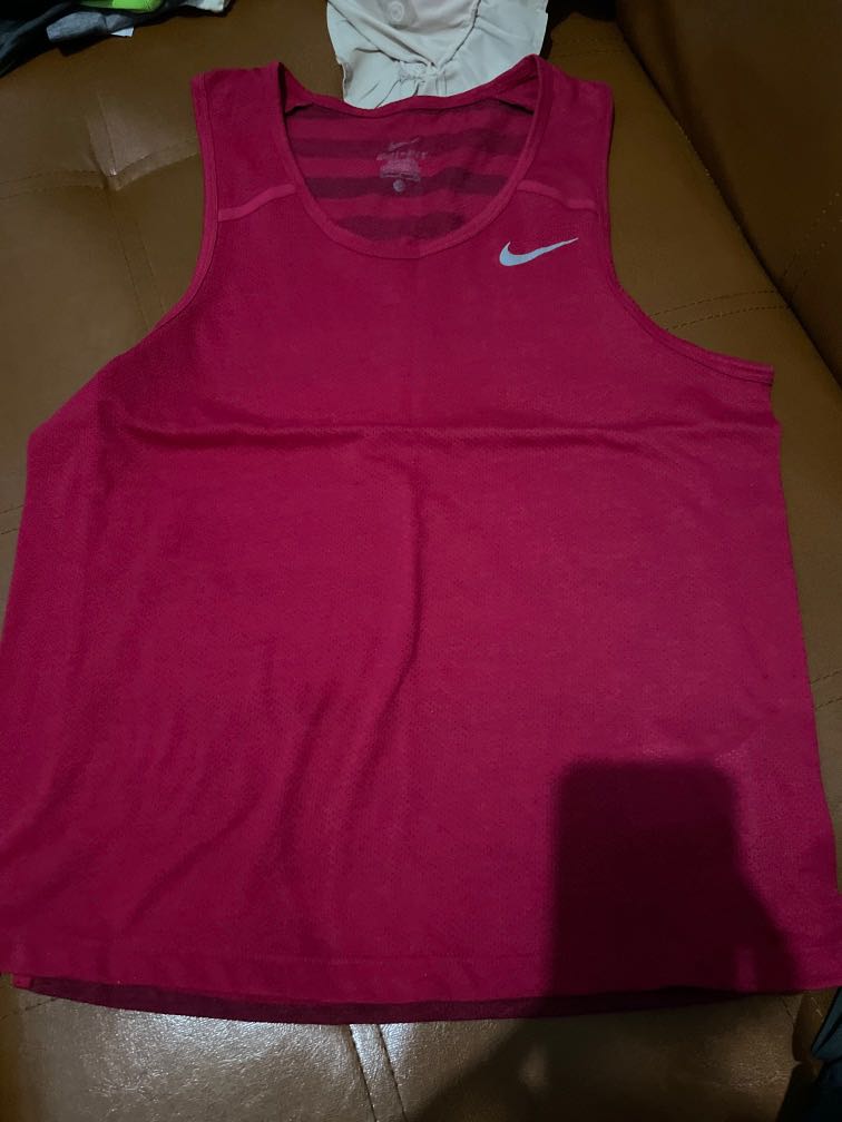 nike singlet, Olah Raga, Baju Olahraga di Carousell