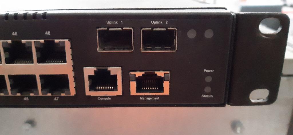 OEM Quanta LB4M 48 Port 10/100/1000 GbE, 2 SFP+ Port 10GB Uplink w ...