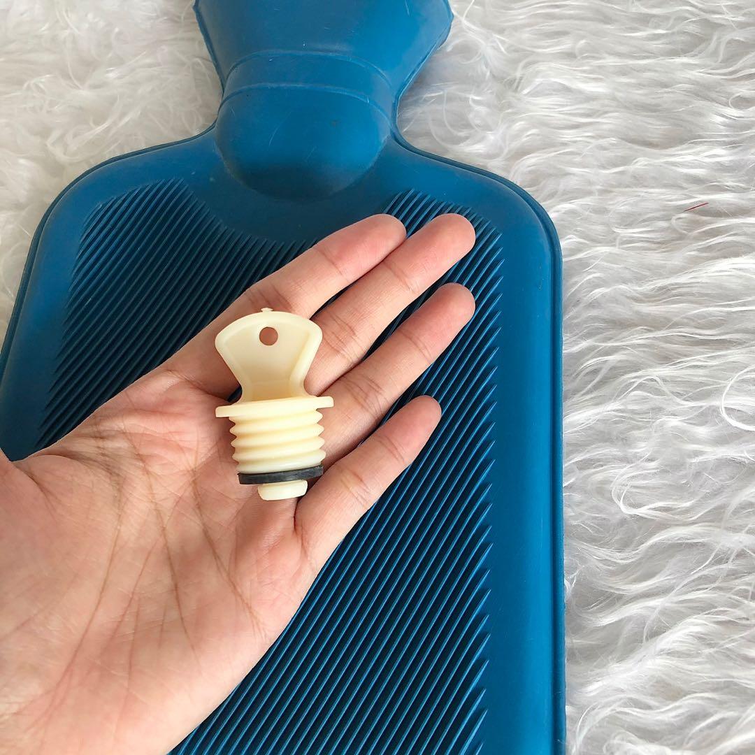 RUBBER HOT COMPRESS / WATER BAG, Furniture & Home Living, Cleaning ...