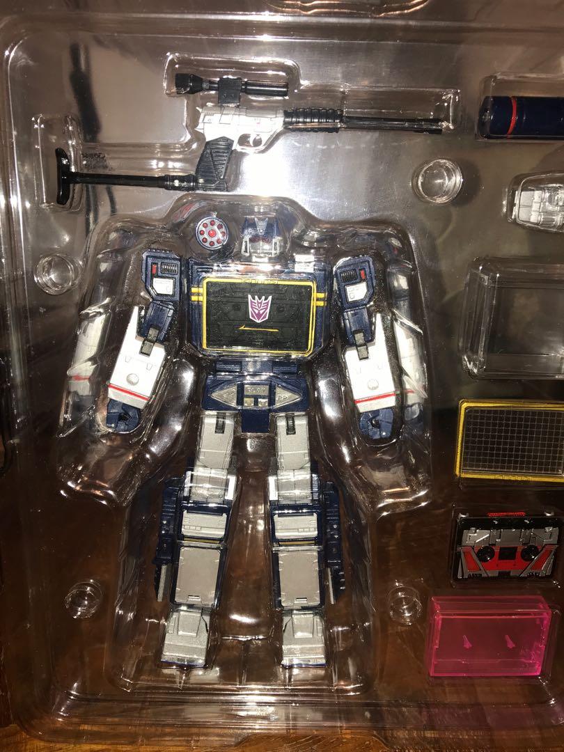 Transformers Masterpiece Soundwave, Hobbies & Toys, Toys & Games on ...
