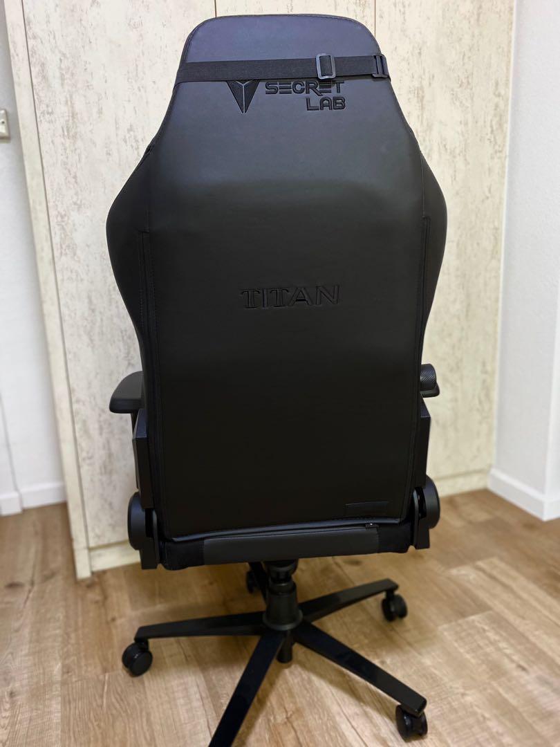 1-Mth Old Secretlab 2020 Series Titan (Black) with 5 years Secret Lab ...