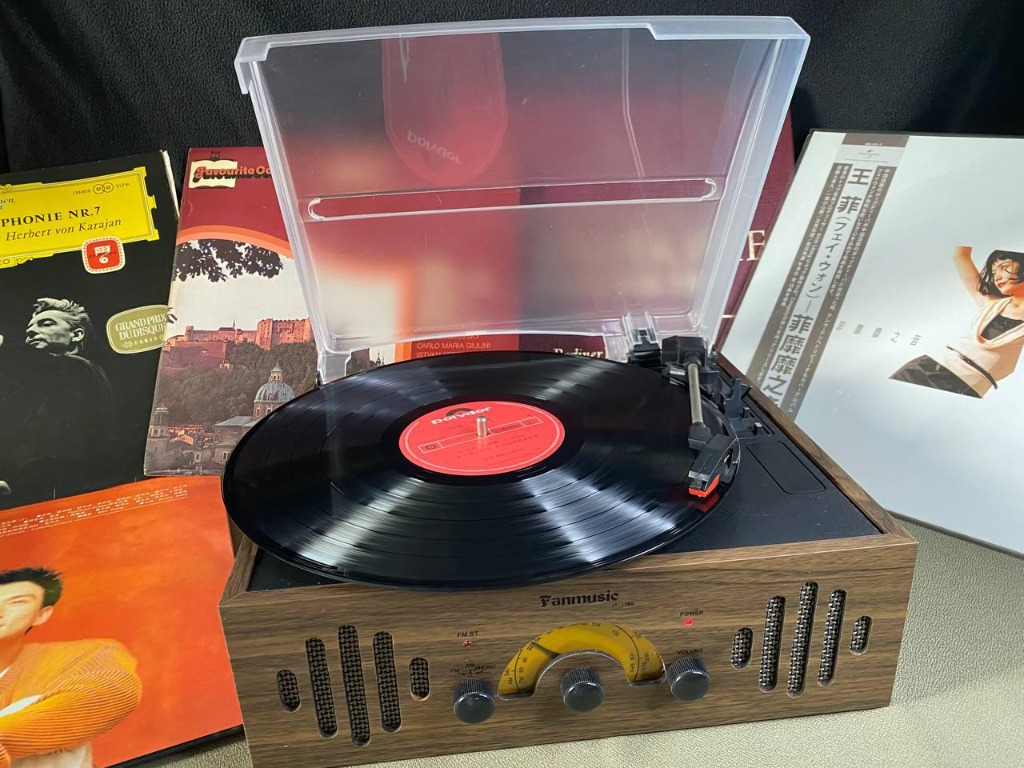 Antique look LP Gramophone with FM radio, Furniture, Home Decor ...