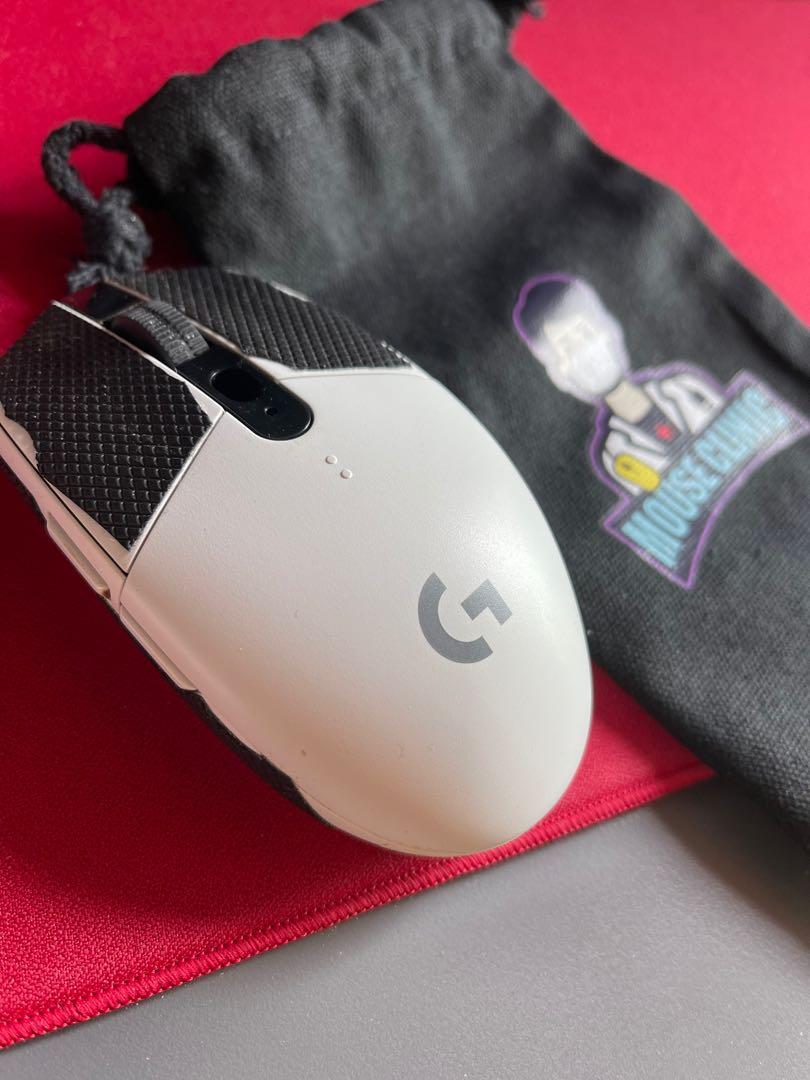 [Modded]Logitech G304 white with Hyperglides and modded battery slot ...